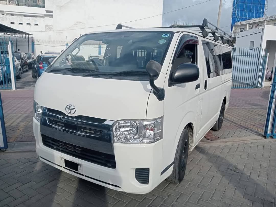 TOYOTA HIACE 7L 2017 - smart dream cars Mombasa