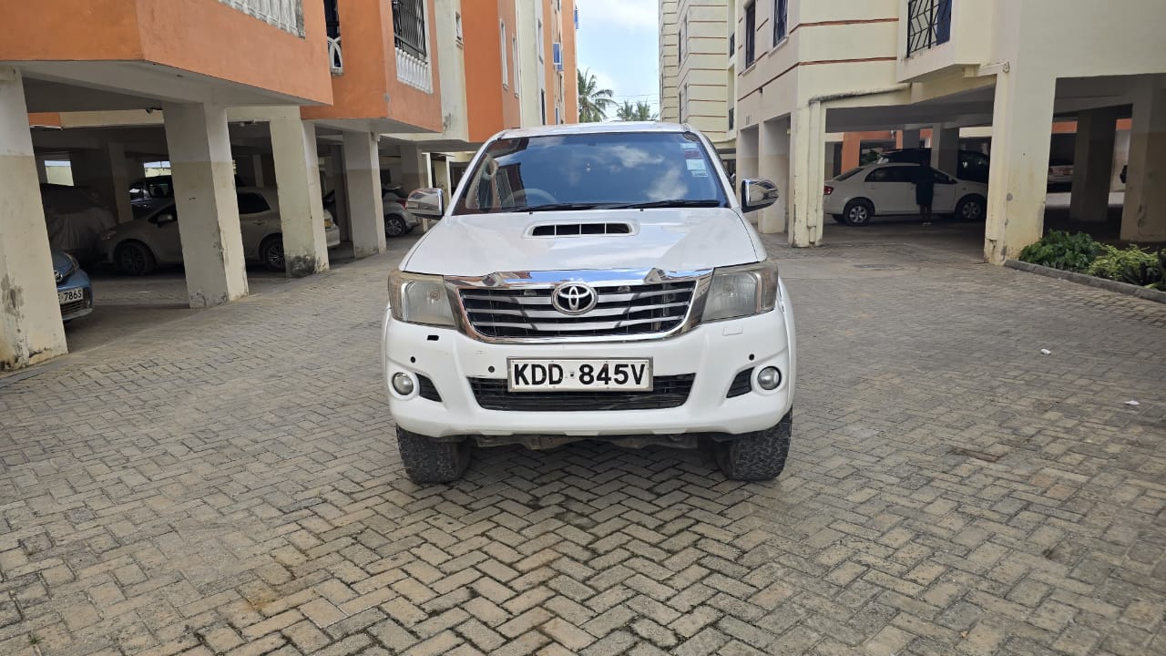 TOYOTA HILUX INVICIBLE DOUBLE CAB - smart dream cars Mombasa