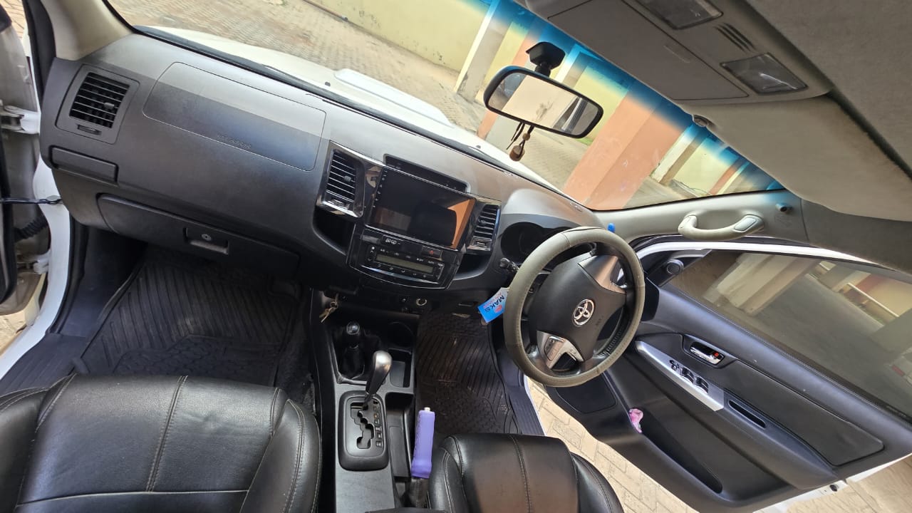 TOYOTA HILUX INVICIBLE DOUBLE CAB - smart dream cars Mombasa