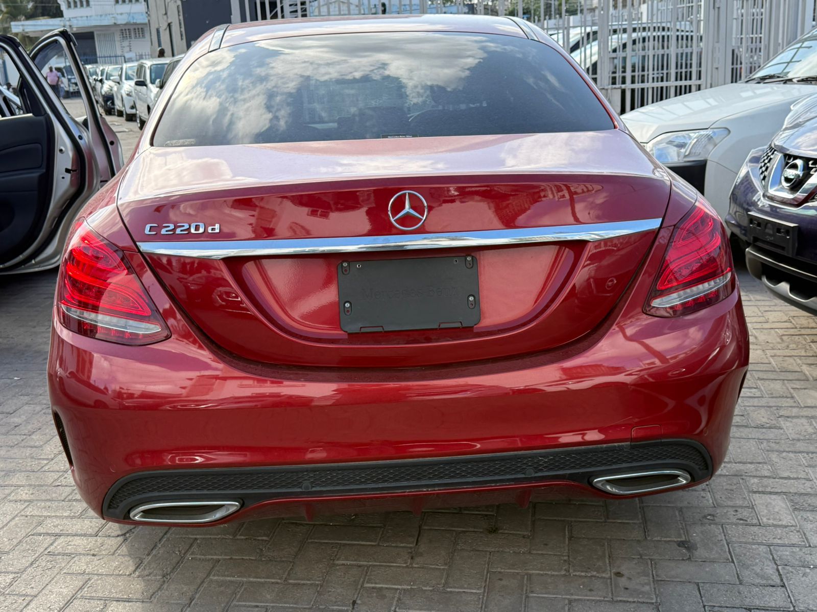 MERCEDES BENZ C200 - smart dream cars Mombasa