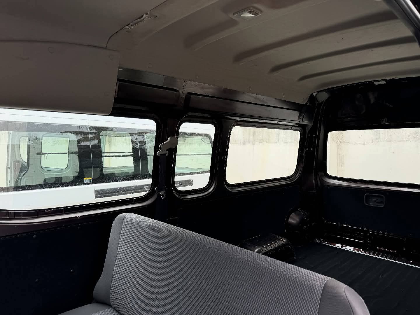 NISSAN NV 350 HIGH ROOF - smart dream cars Mombasa