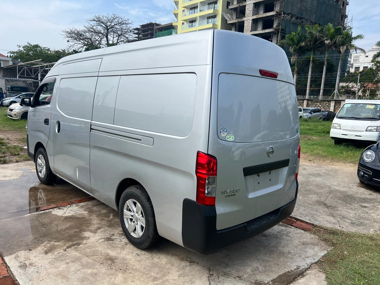 NISSAN CARAVAN NV350 HIGH ROOF - smart dream cars Mombasa