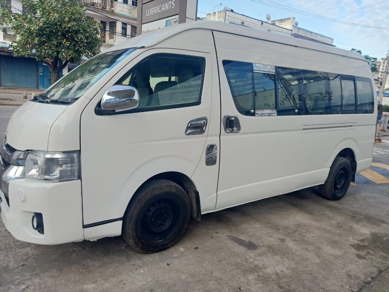 TOYOTA HIACE 9L 2014 - smart dream cars Mombasa