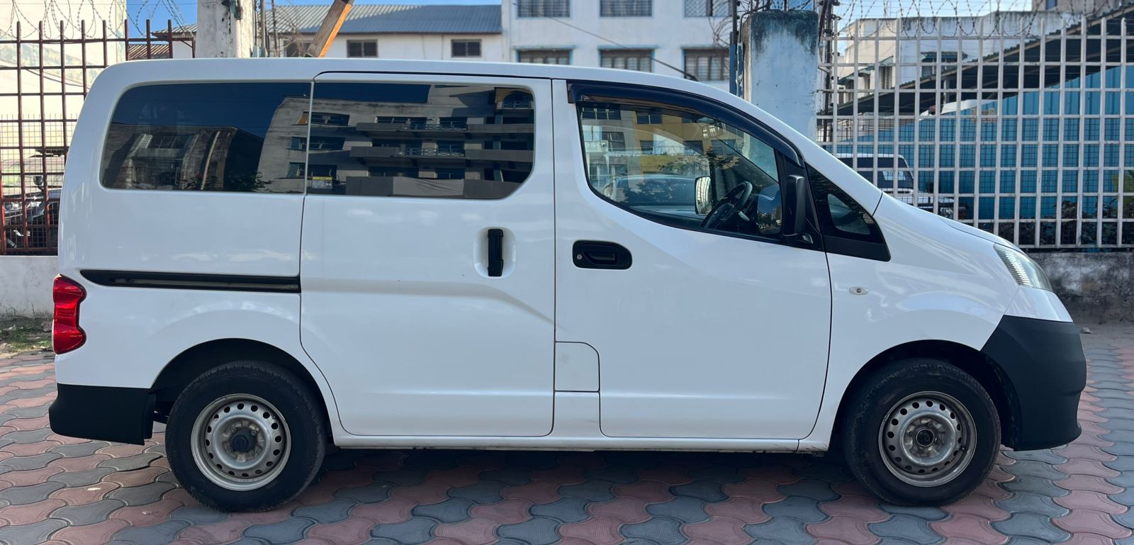 NISSAN NV200 2018 - smart dream cars Mombasa